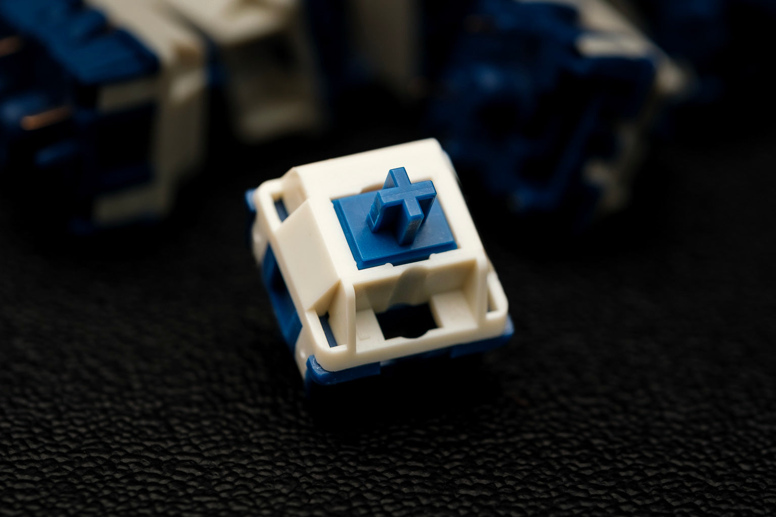 HMX Switches — RNDKBD